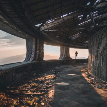 40 Items to Barter in a Post-Collapse World - Backdoor Survival