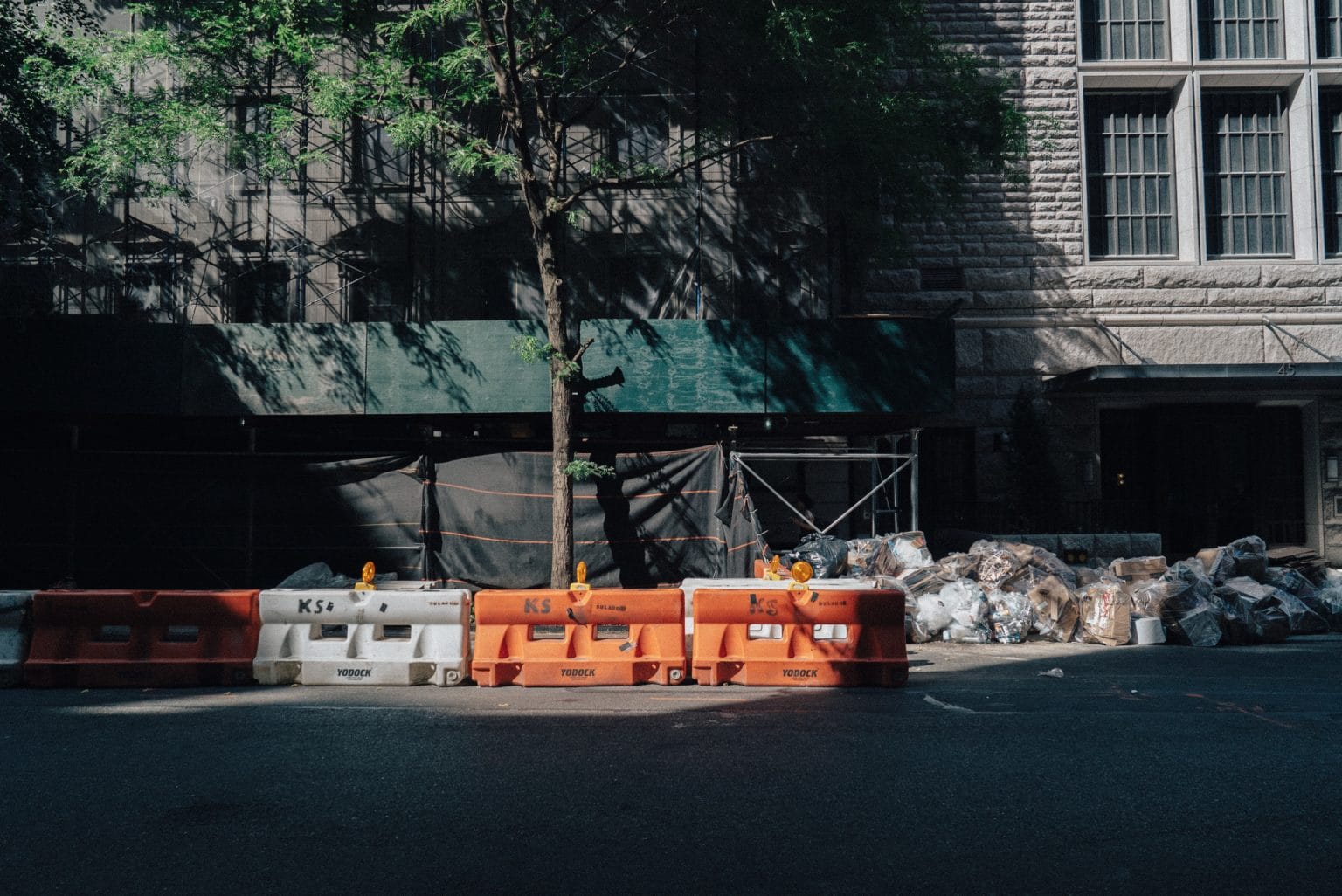 Urban Guerrilla Tactics During Times of Severe Civil Unrest and War ...